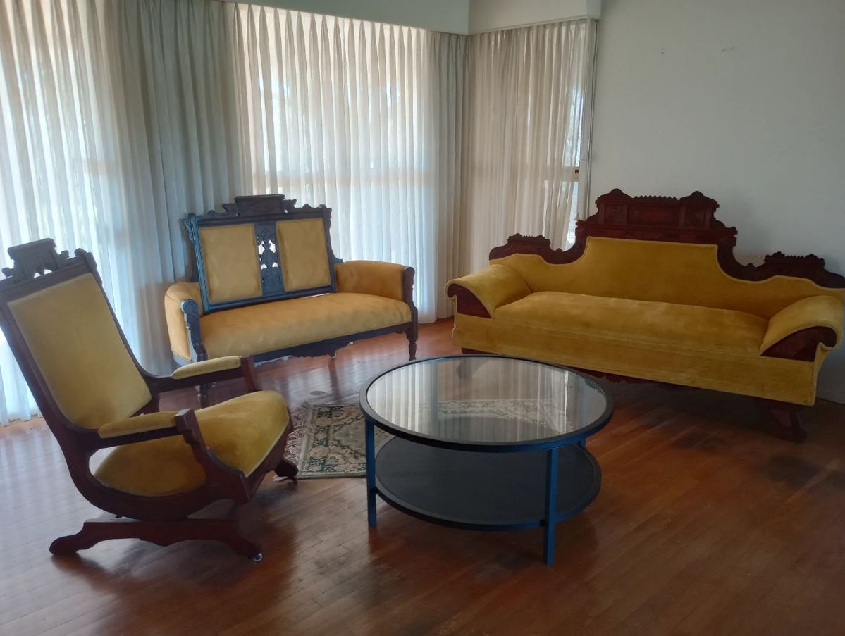 Retro Wonderland & Vintage Vinyl Sale Hosted... starts on 3/6/2025