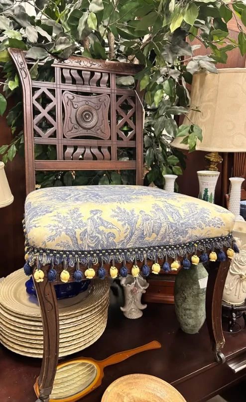 SPRING CLEAR OUT SALE THIS WEEKEND! 25-75%... starts on 3/6/2025