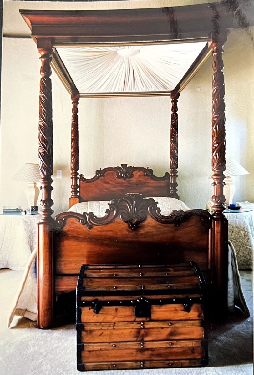 Stunning Finds at Sarah's Estate Sale starts on 3/27/2025