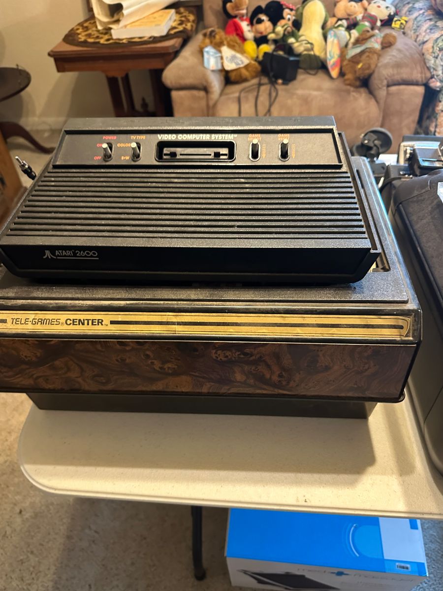 ️ The Ultimate Treasure Hunt: Tools, Collectibles... starts on 3/14/2025