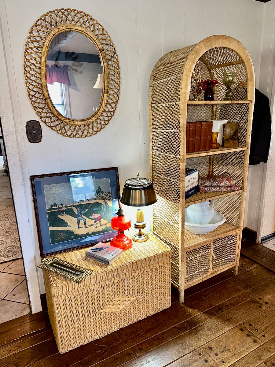 Eclectic and CLEAN Upper Arlington Tag Sale! starts on 3/14/2025