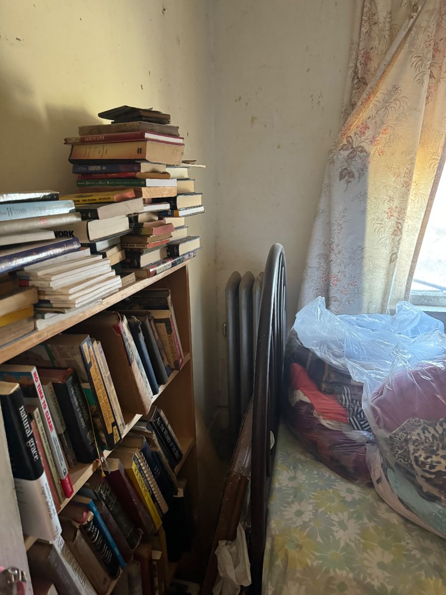 Picker-Style ESTATE Sale in NISKAYUNA starts on 3/15/2025