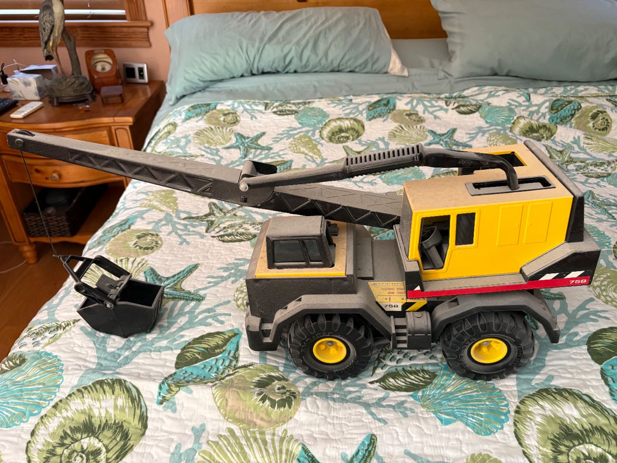 Jamming Awesome Estate Sale in Jarvisburg NC starts on 3/28/2025