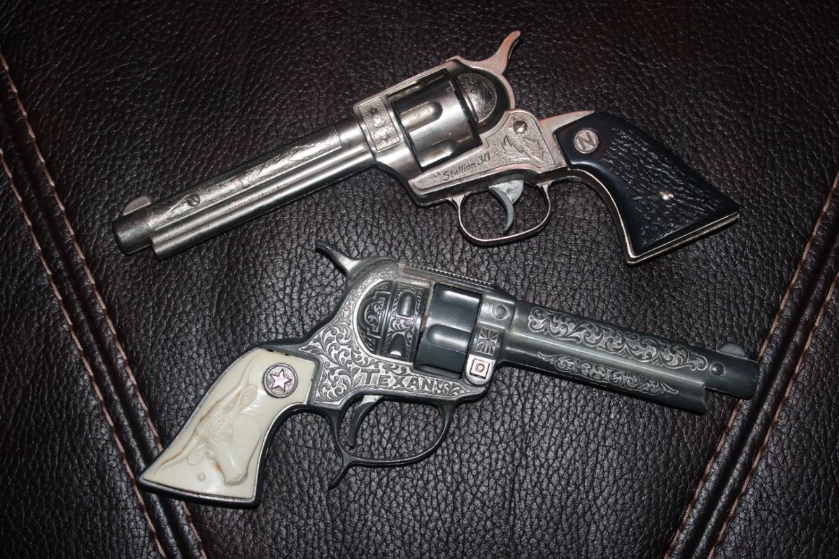 Time Capsule Estate Auction in Joplin, MO starts on 4/26/2025