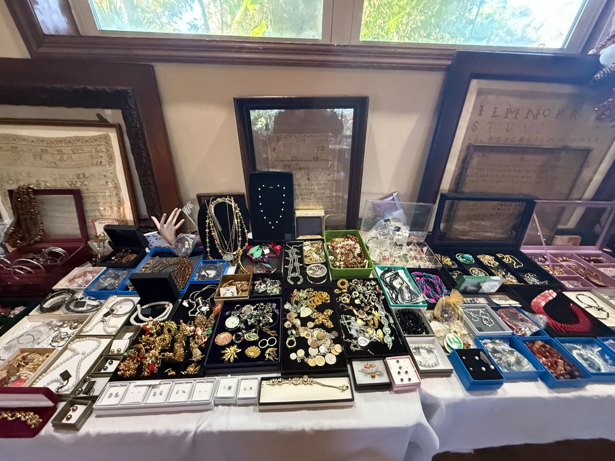 Altamonte Springs EXTREME ESTATE SALE- SUPER... starts on 3/21/2025
