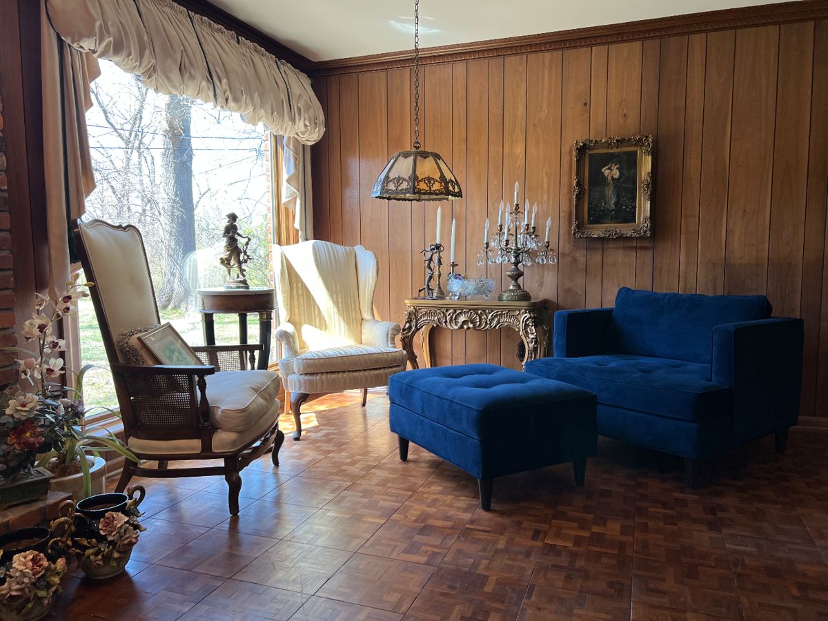 Creve Coeur Hollywood Regency Estate Sale... starts on 4/5/2025