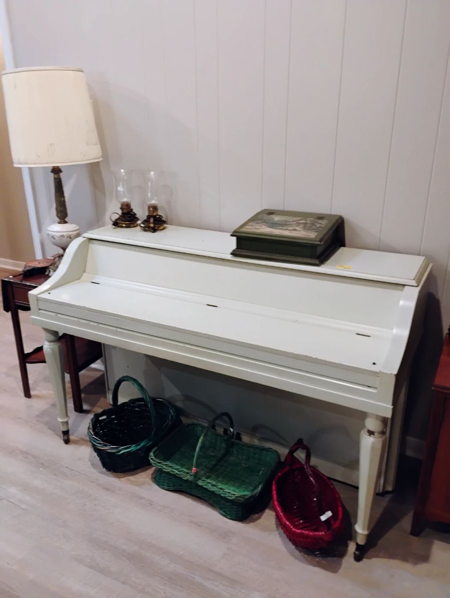 Judge Ray Holbrook Estate Sale in Santa Fe, TX starts on 3/28/2025