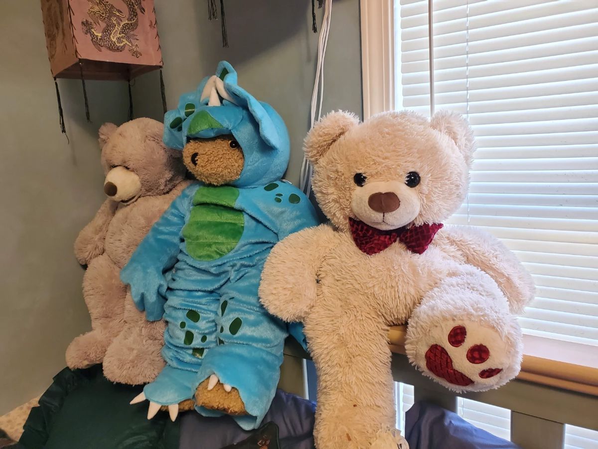 The Estate of Jane Wheeler, O.D. 70% Off Monday starts on 4/5/2025