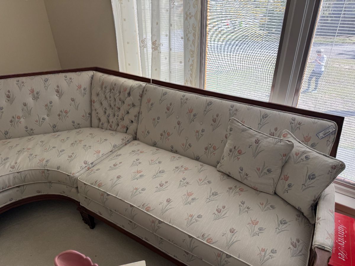 Friarsgate Downsizing Estate Sale in Irmo, SC starts on 3/28/2025