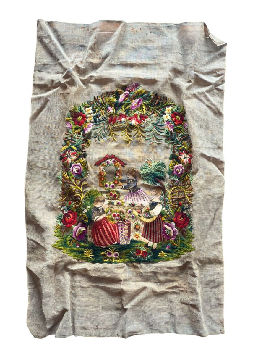 Spring Antiques, Art & Estate Collections starts on 4/10/2025