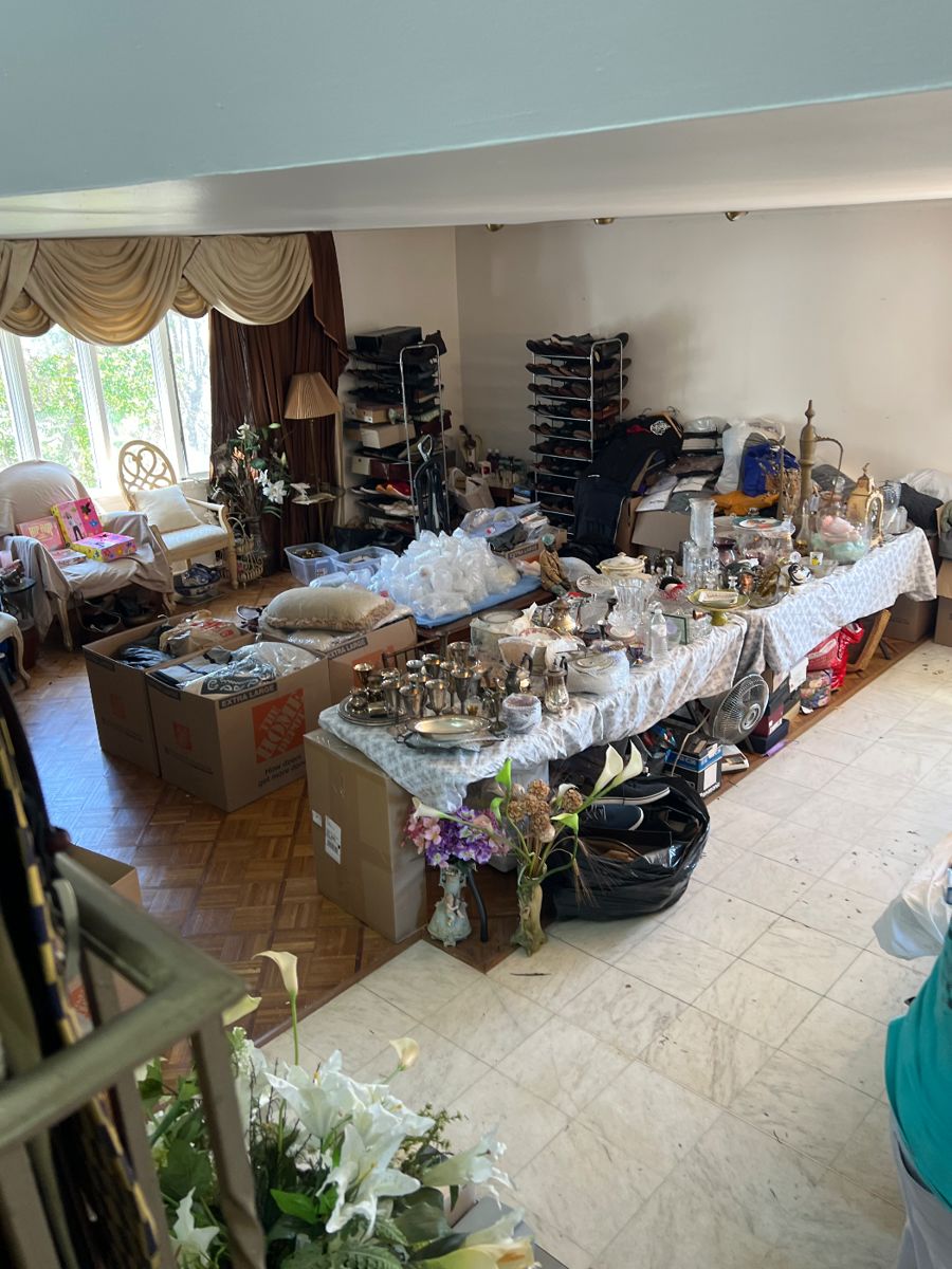 HOARDER HOUSE! DESIGNER MENS AND WOMENS CLOTHING,... starts on 4/4/2025