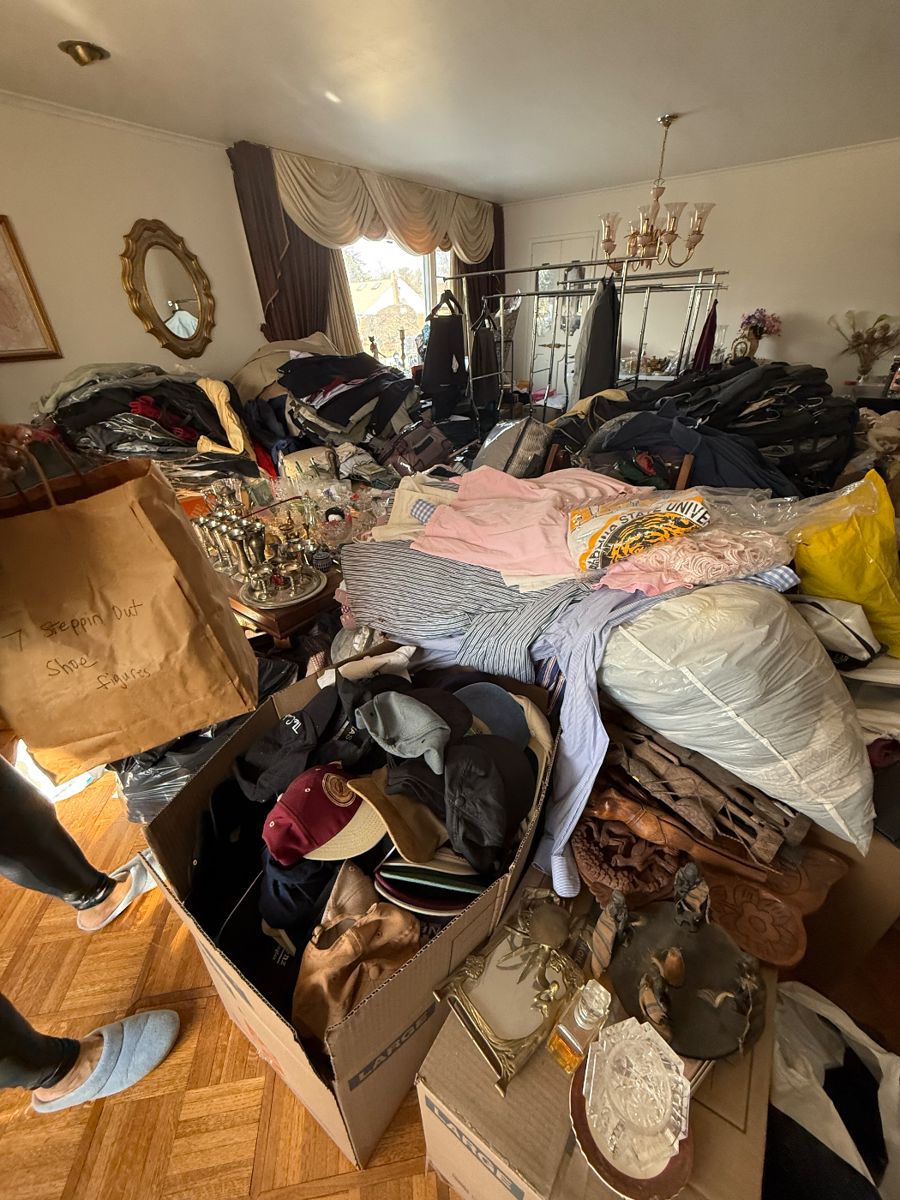 HOARDER HOUSE! DESIGNER MENS AND WOMENS CLOTHING,... starts on 4/4/2025