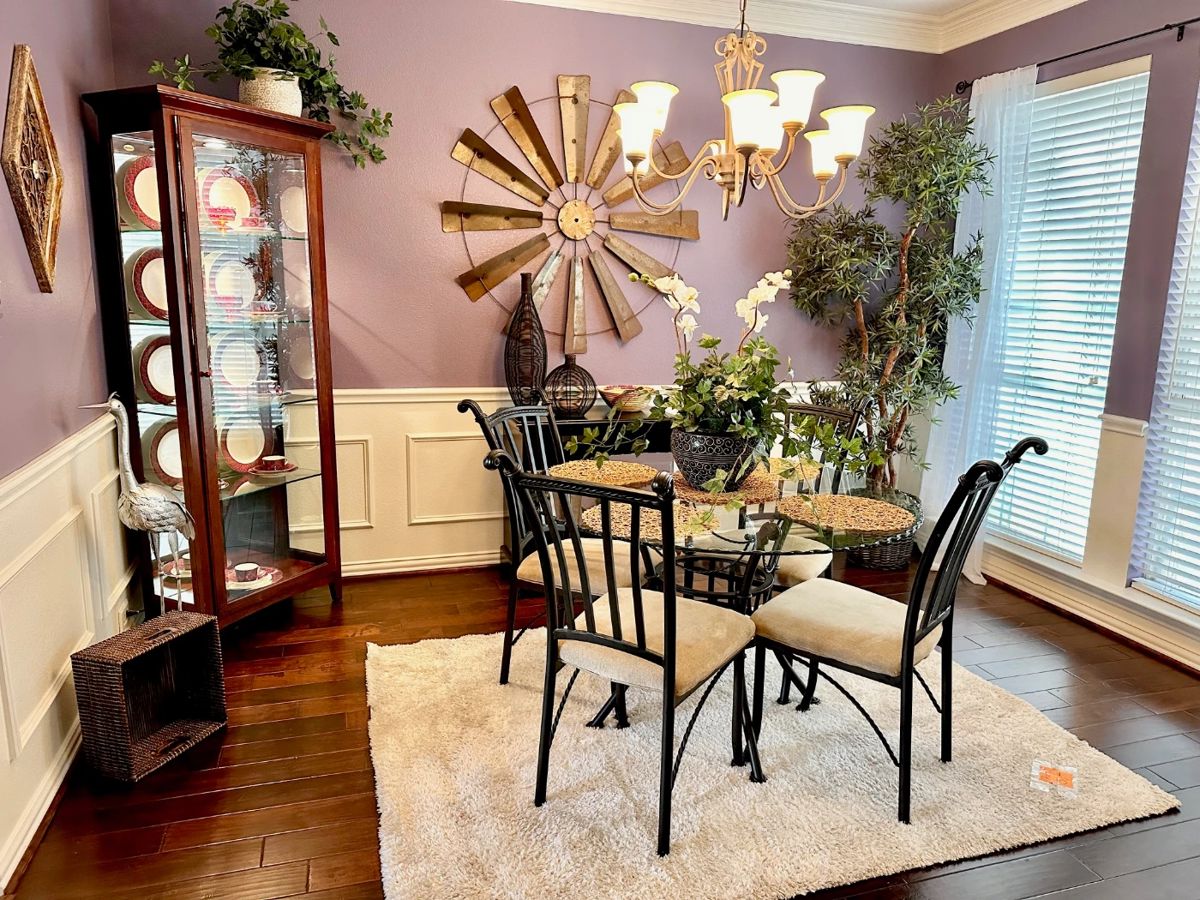 THE LADY OF THE ESTATE SAYS EVERYTHING GOES! starts on 4/3/2025