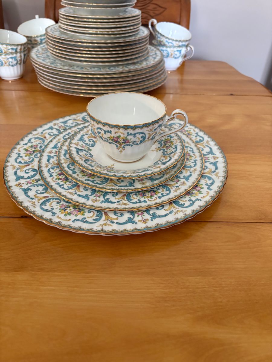 A HENN Packed Sale. 75% off Tomorrow April 12th starts on 4/9/2025