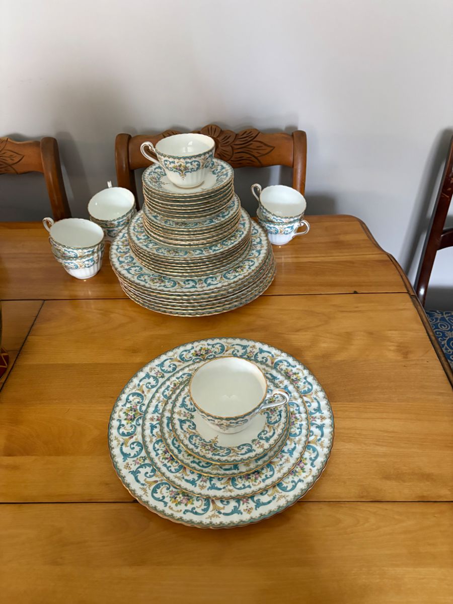 A HENN Packed Sale. 75% off Tomorrow April 12th starts on 4/9/2025