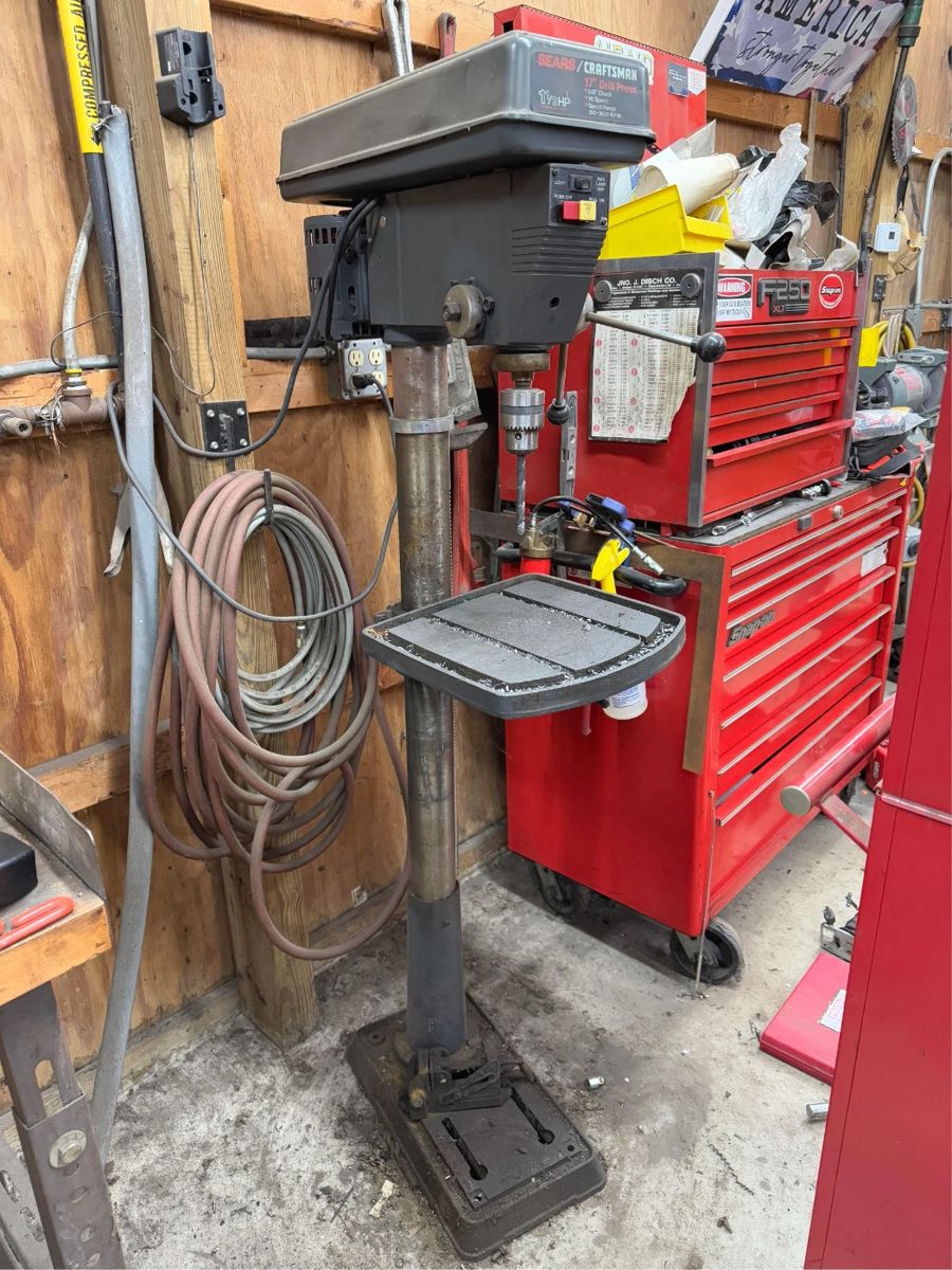 NEO Online Auctions - Knives, Tools, Ammunition,... starts on 3/31/2025