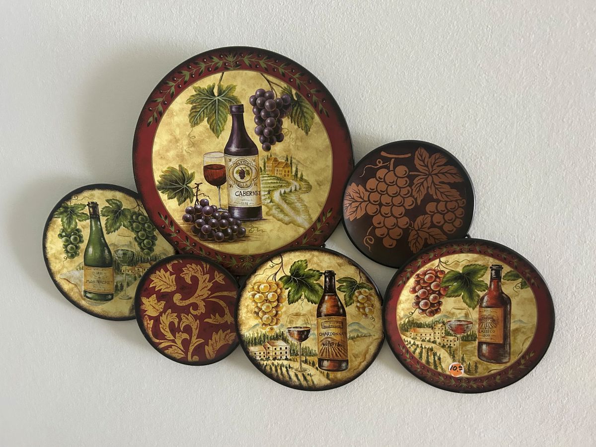 J & J estate sales in Hudson, FL starts on 4/3/2025