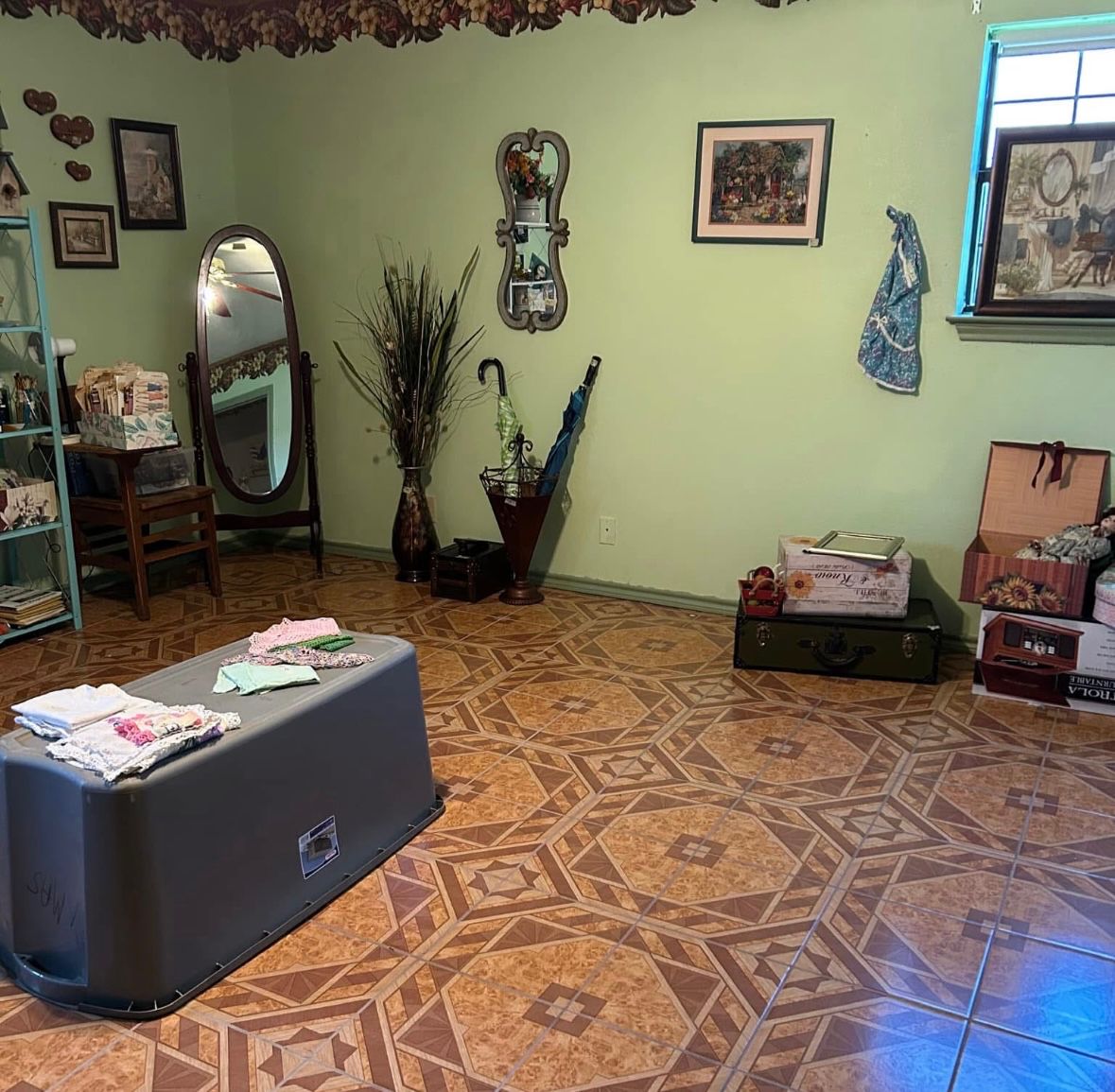 Estate Sale in Howe starts on 4/3/2025