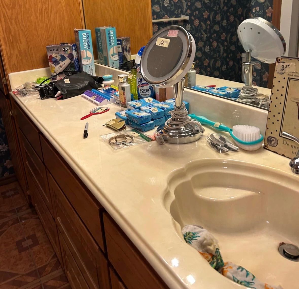 Estate Sale in Howe starts on 4/3/2025