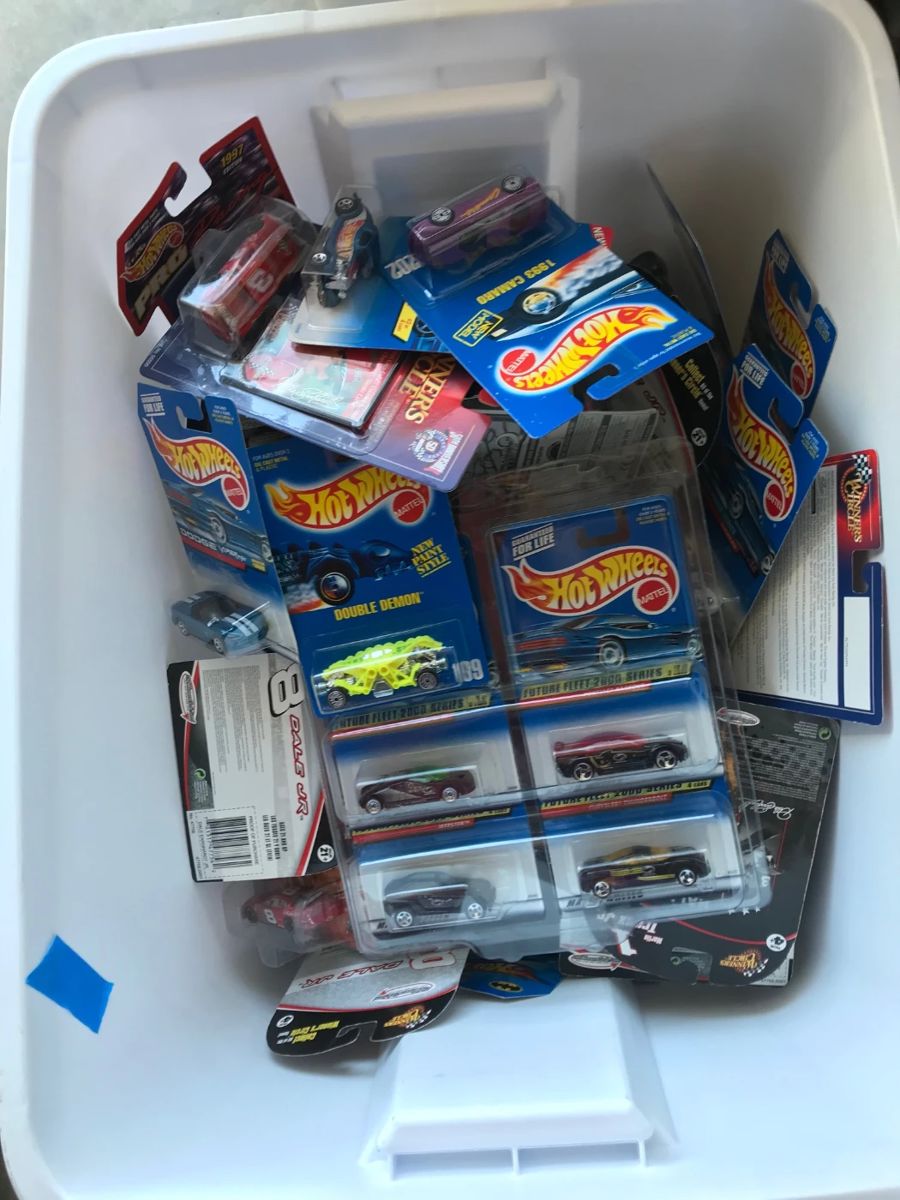 Vintage Downsizing Estate Sale Toys, Signs,... starts on 4/5/2025