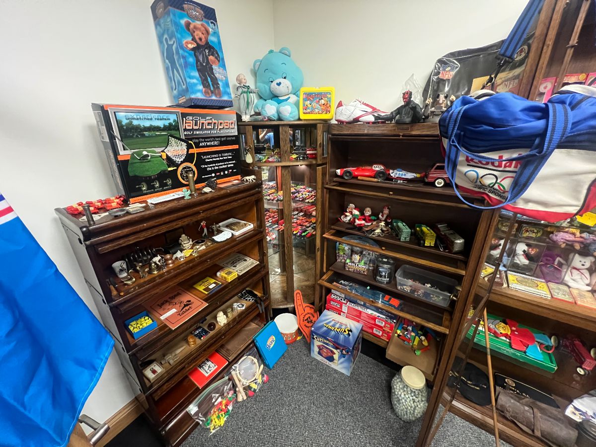 LARGEST L&L ESTATE SALE EVER!! COLLECTIONS... starts on 5/24/2025