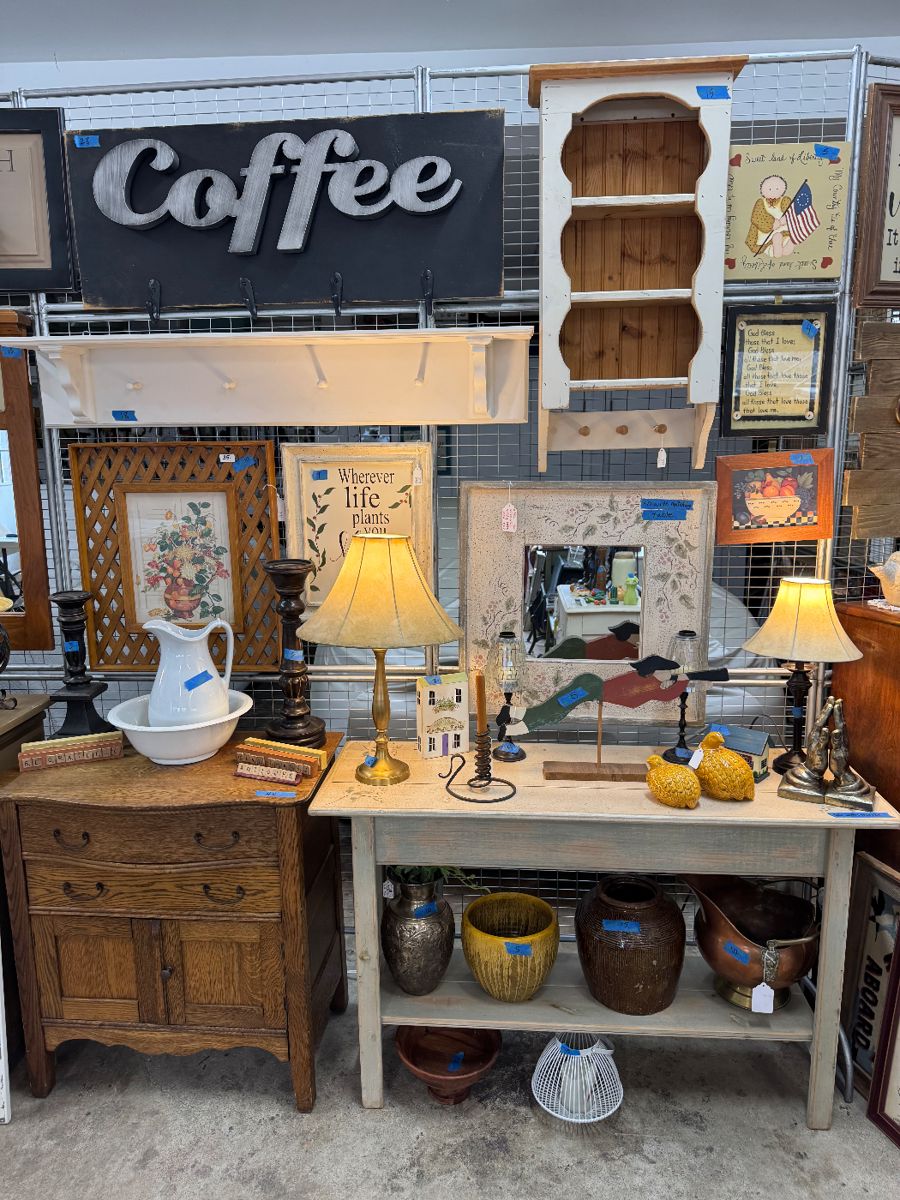 Estate sale-co-op vendor liquidation starts on 4/11/2025