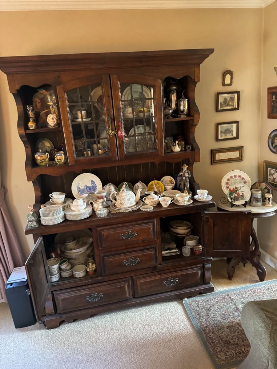 Springfield Estate Sale starts on 5/2/2025