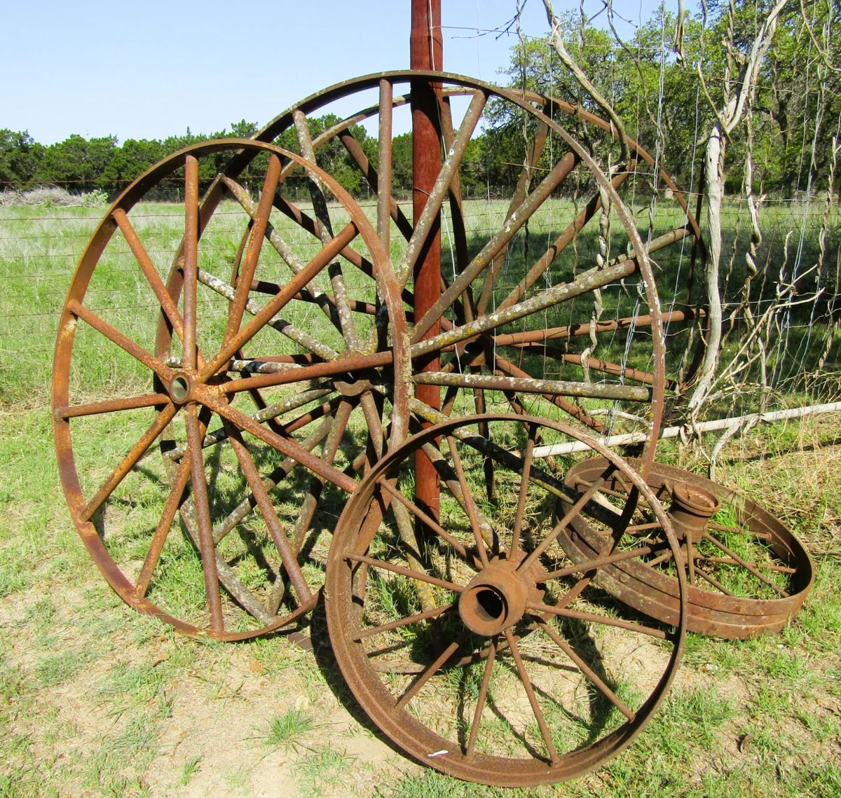 Old Farm Junk Estate Sale in Spring Branch, TX starts on 4/25/2025