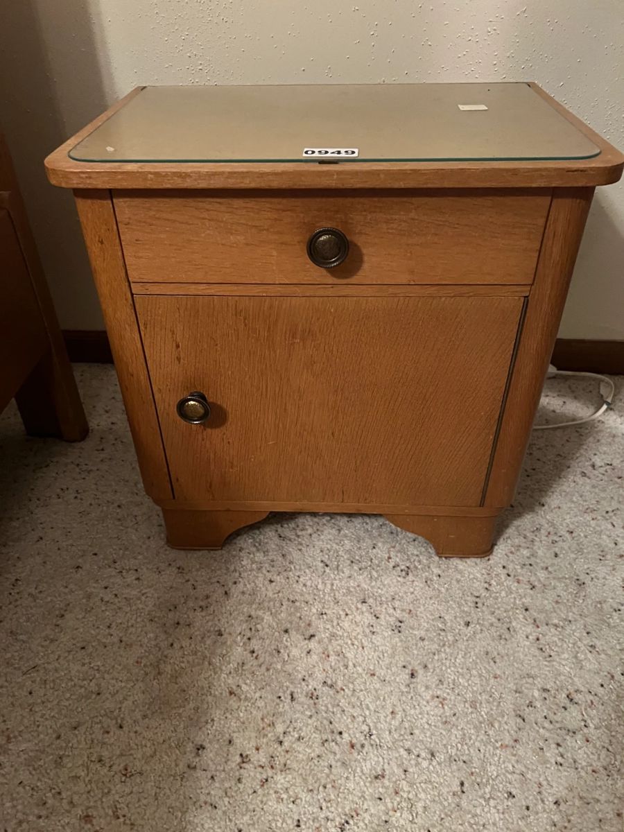 Belleville, IL Online Only Estate Auction 4/17/25 starts on 4/9/2025