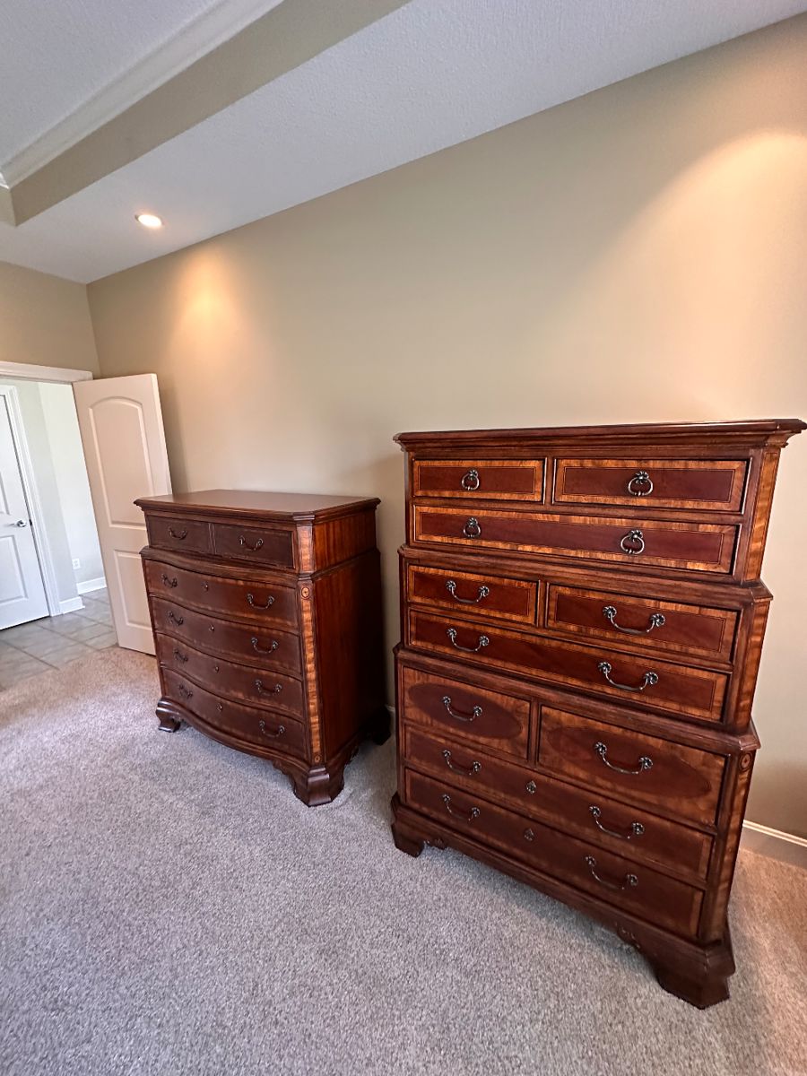 Falcon Ridge Estate Sale in Lenexa, KS starts on 4/10/2025