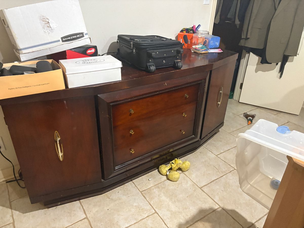 ALABAMA ESTATE SALES -PRATTVILLE TOP OF THE HILL starts on 5/18/2025