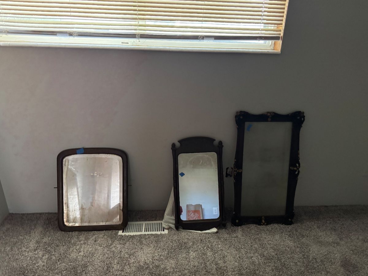 Eatate sale in Seattle, WA starts on 4/26/2025