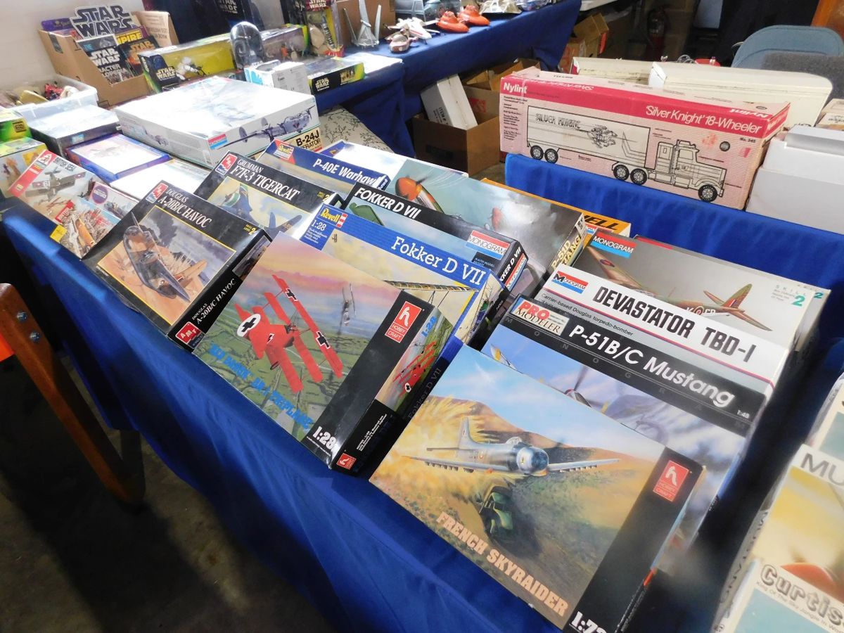 Antique Estate Collectible Model Train Auction starts on 4/19/2025