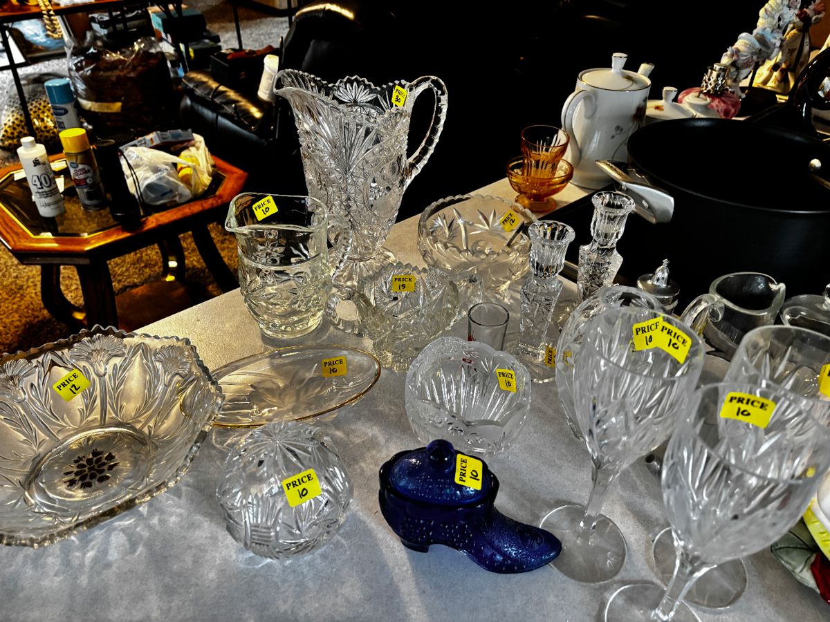 Vintage Estate Sale- Collectibles, Vintage... starts on 4/24/2025