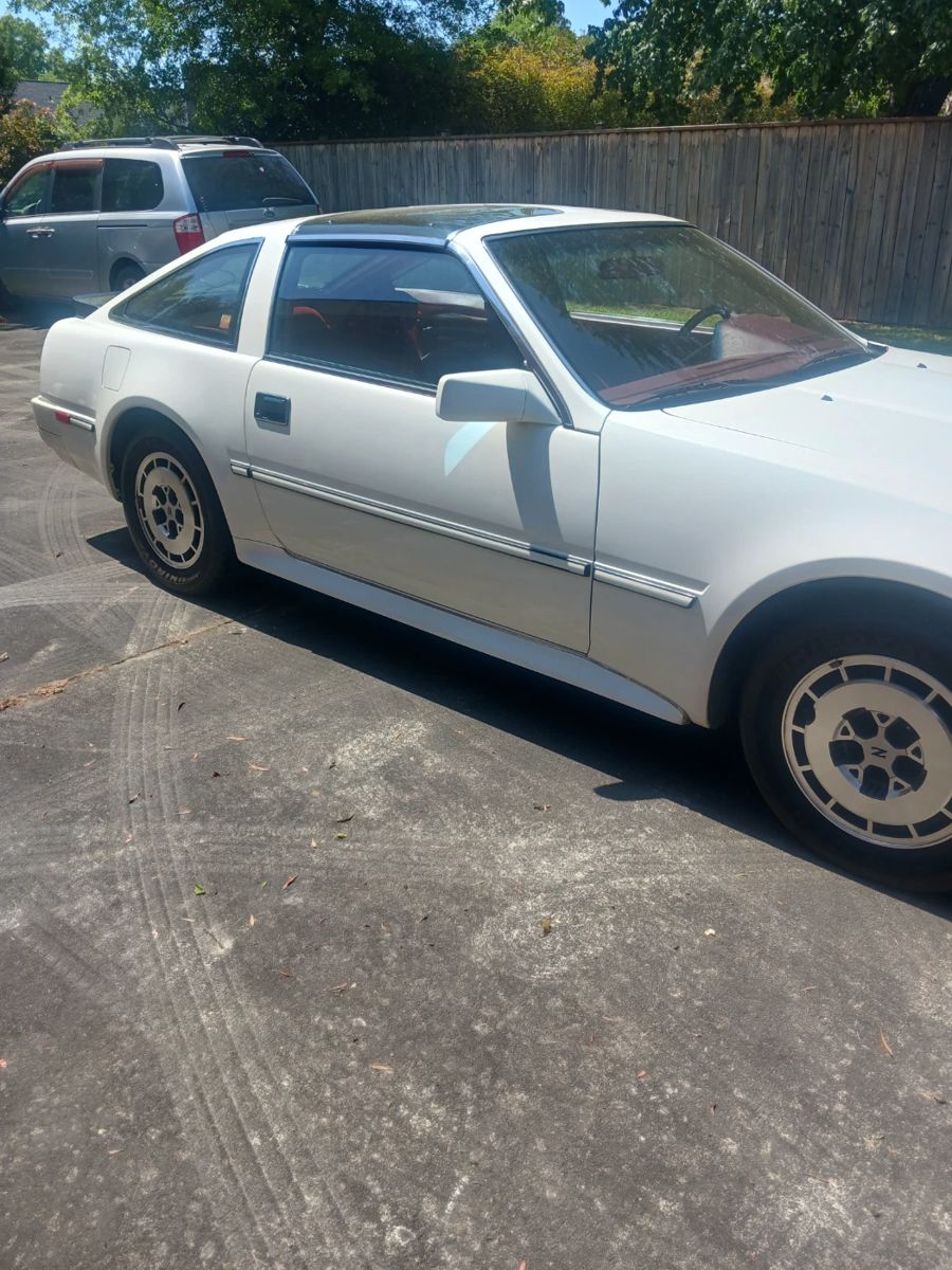 Large Estate Sale On W.Edgefield Drive in... starts on 4/16/2025