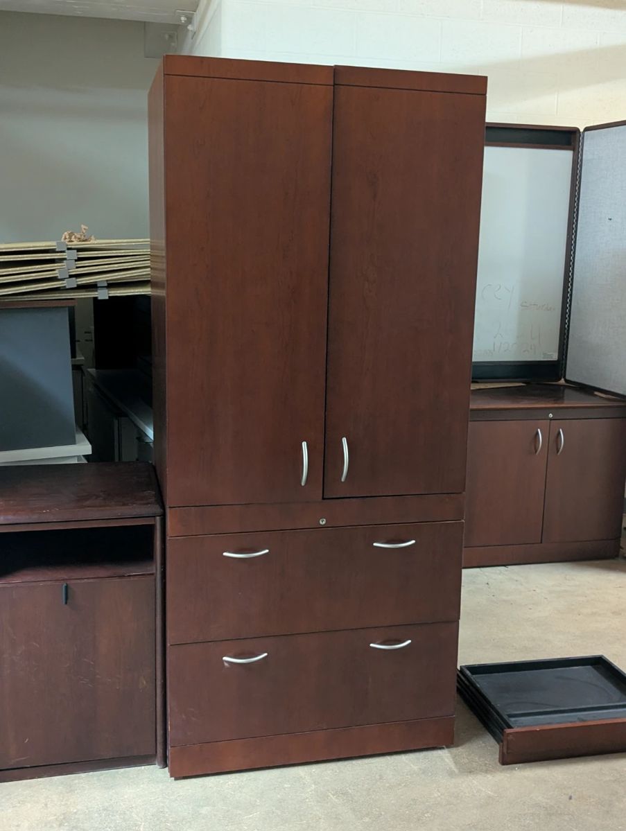 DST Office Liquidation in Kansas City, MO starts on 4/24/2025