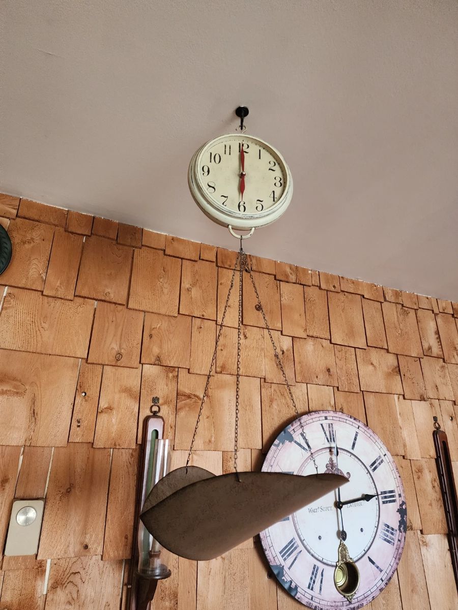 Lanoka Harbor Estate Sale~ Like Walking in... starts on 5/10/2025