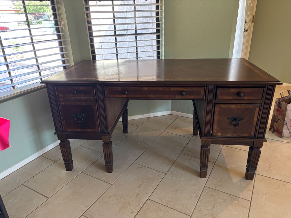 Princess Patti estate sale in Sun City West, AZ starts on 4/16/2025