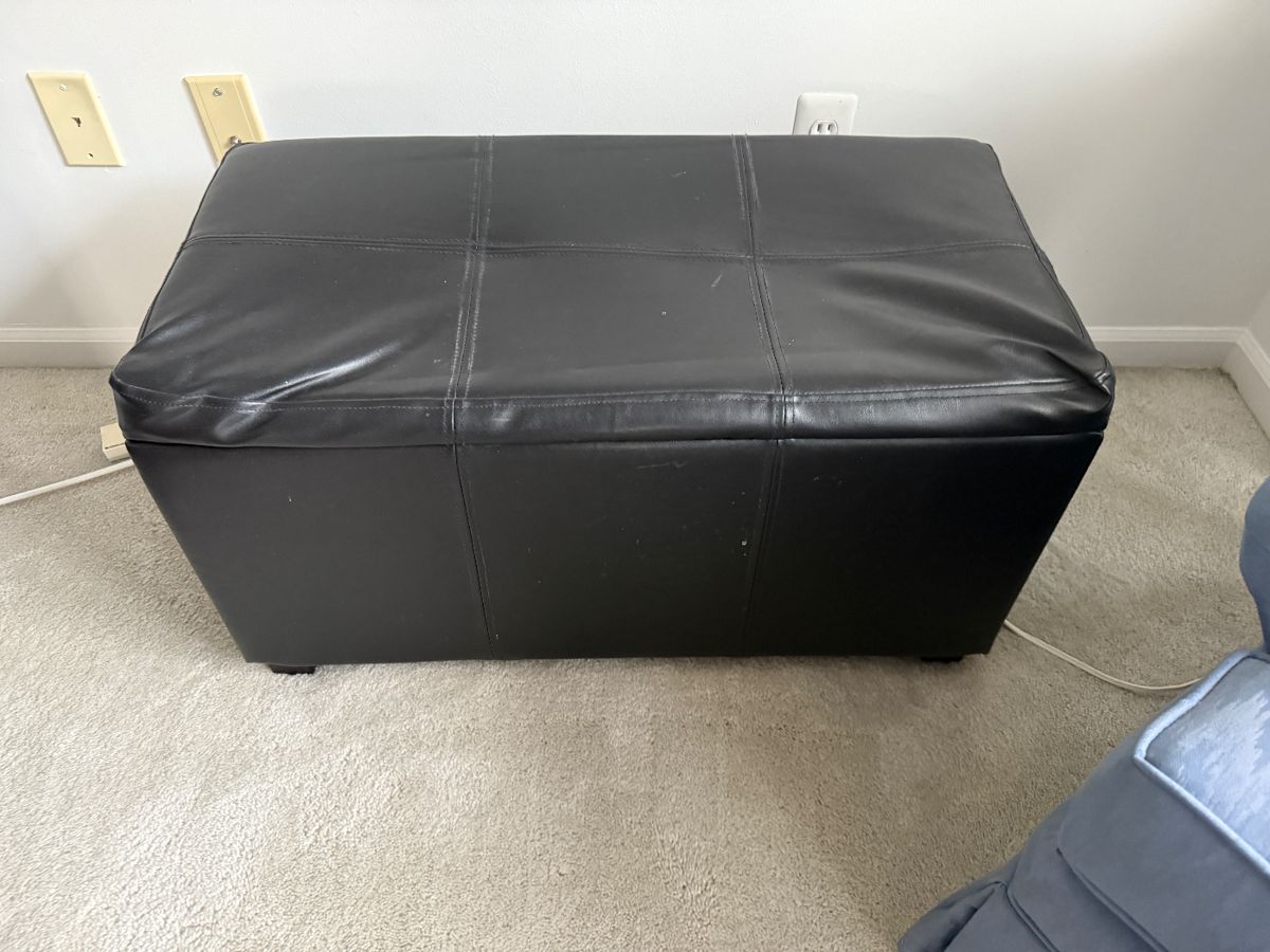 Country Knoll Dr. - Northville, Mi starts on 4/23/2025