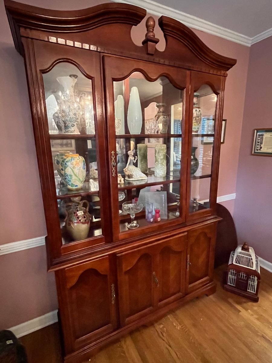 Up to 70% Off, Nice East Memphis Estate Sale... starts on 4/26/2025