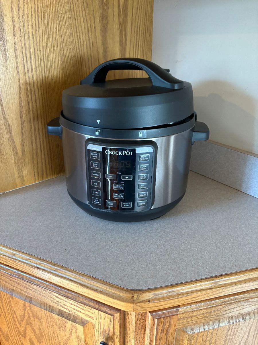 Muir’s Estate Sale in Country Club, MO starts on 4/25/2025