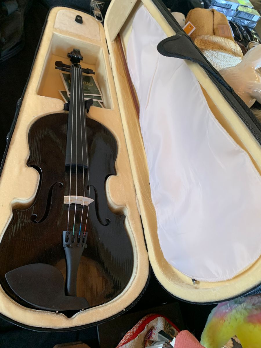 Emmanuel warehouse estate sale in Merced, CA starts on 4/25/2025