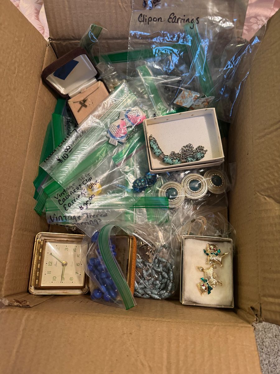 60 YEARS OF TREASURES: COLLECTIBLES, VINTAGE,... starts on 5/2/2025