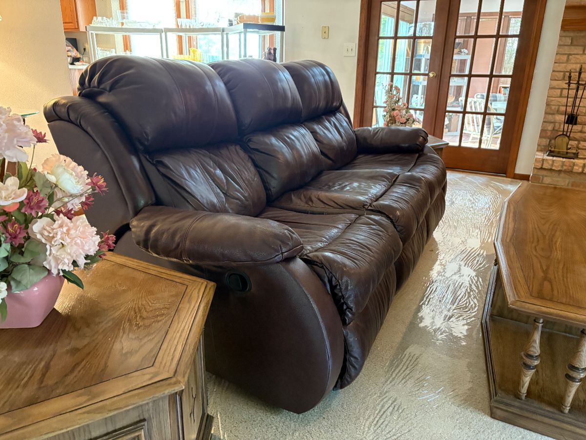 Salvaged by Sonya * Executive Home +Leather... starts on 6/19/2025