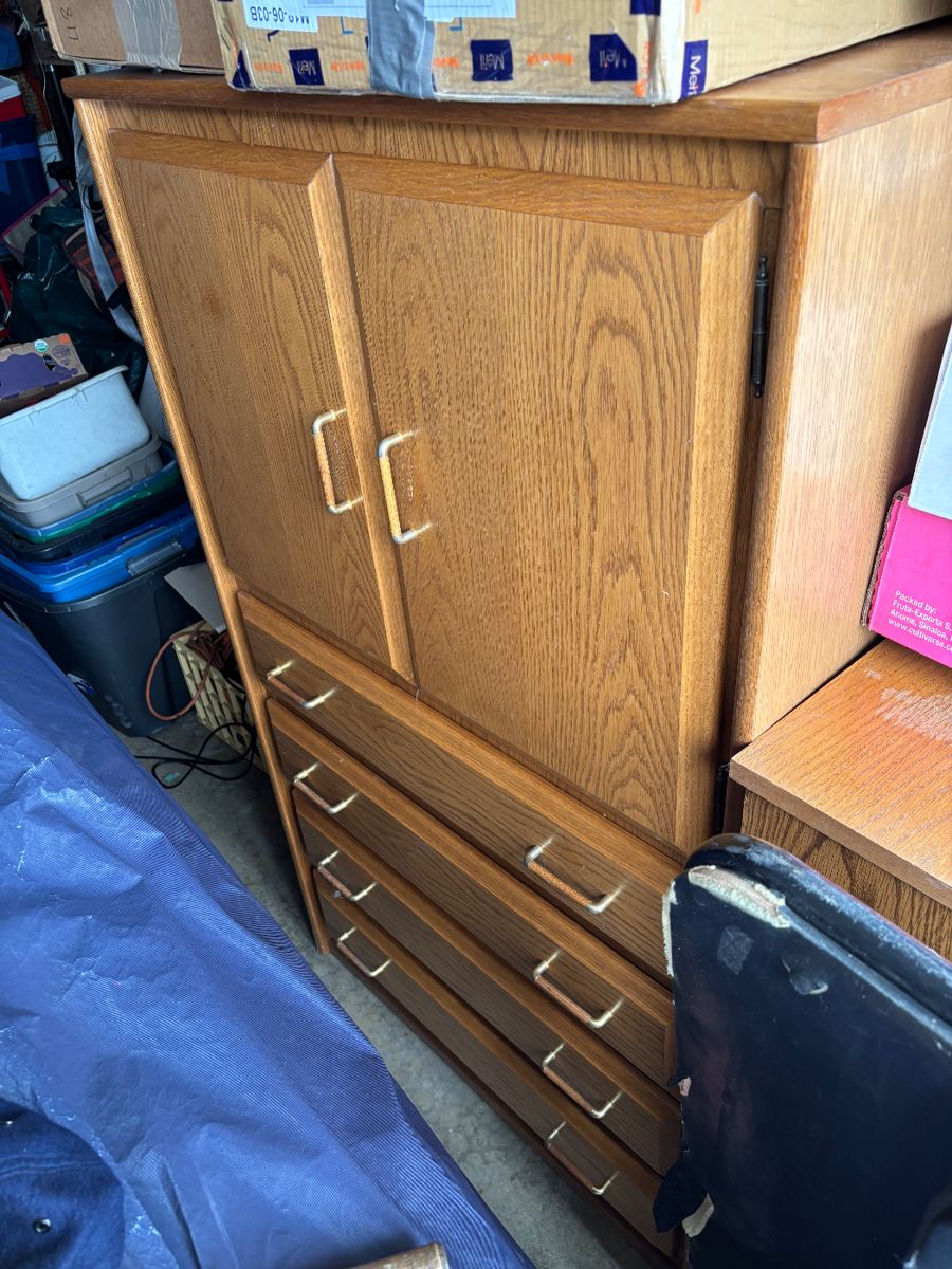 Estate Sale Goodenow Beecher starts on 5/3/2025
