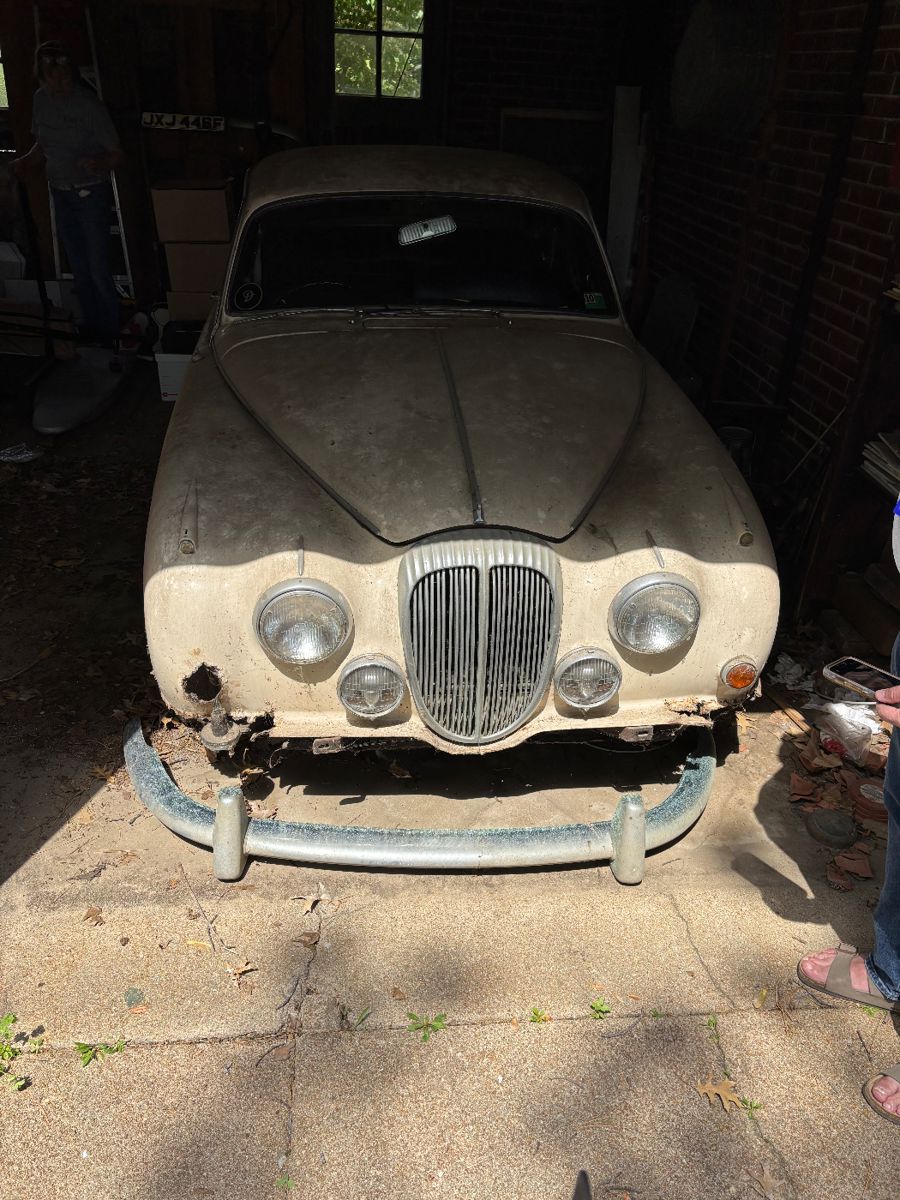 M J GRAFF Sales in Saint Louis, MO starts on 5/3/2025