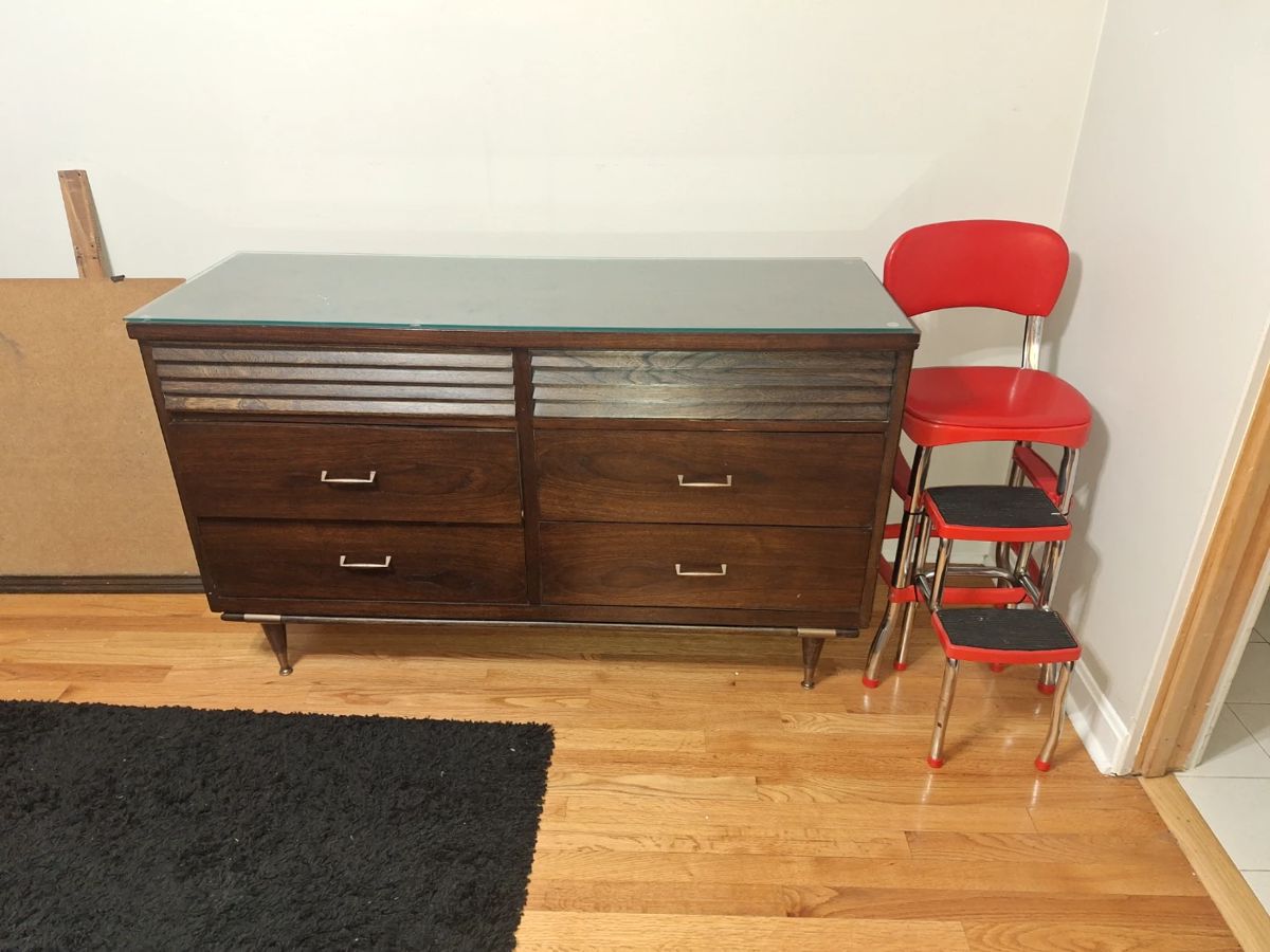 Great Finds Await Inside!!!Melrose Park Ranch... starts on 5/1/2025