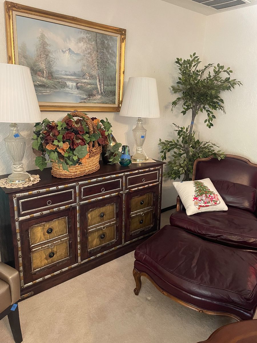 Estate/Tag Sale Inside Private Home in Bethany, OK starts on 5/2/2025