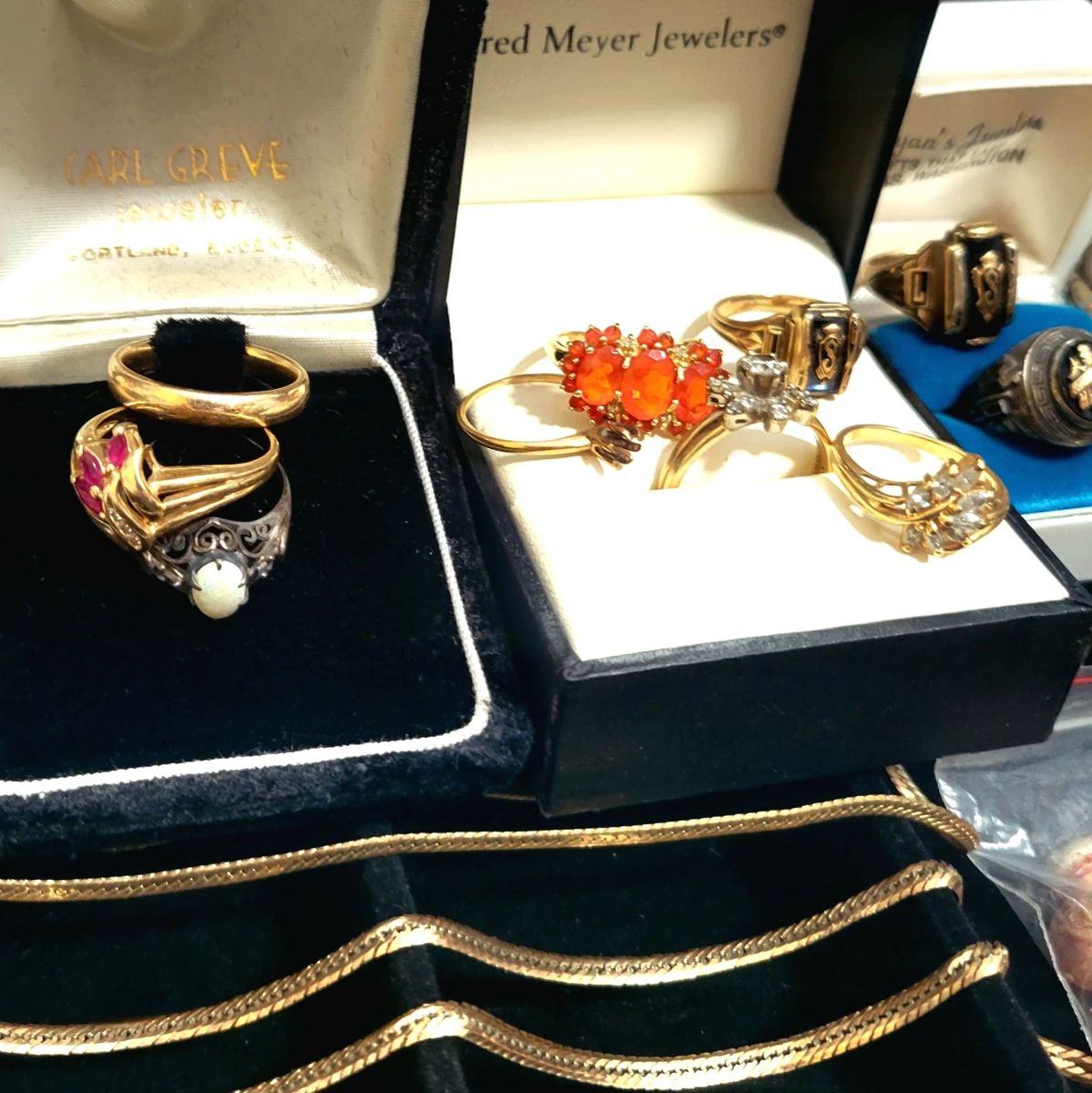 Longview Estate Sale with Stunning Jewelry starts on 5/8/2025