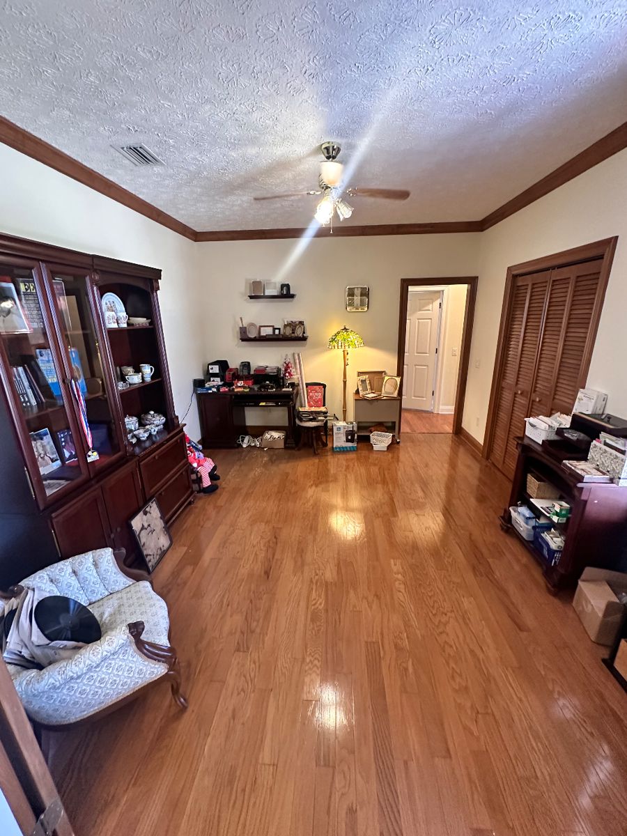 Pretty Bayou Panama City Estate Sale Sat 50-75% starts on 5/9/2025